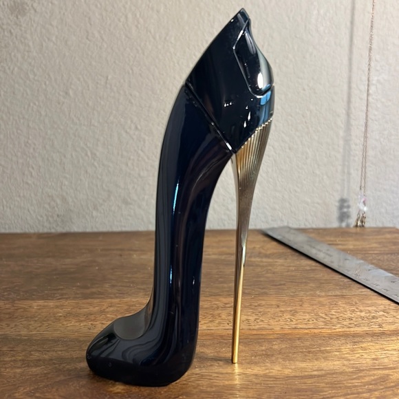 Carolina Herrera | Accents | Carolina Herrera Black Gold Stiletto High ...